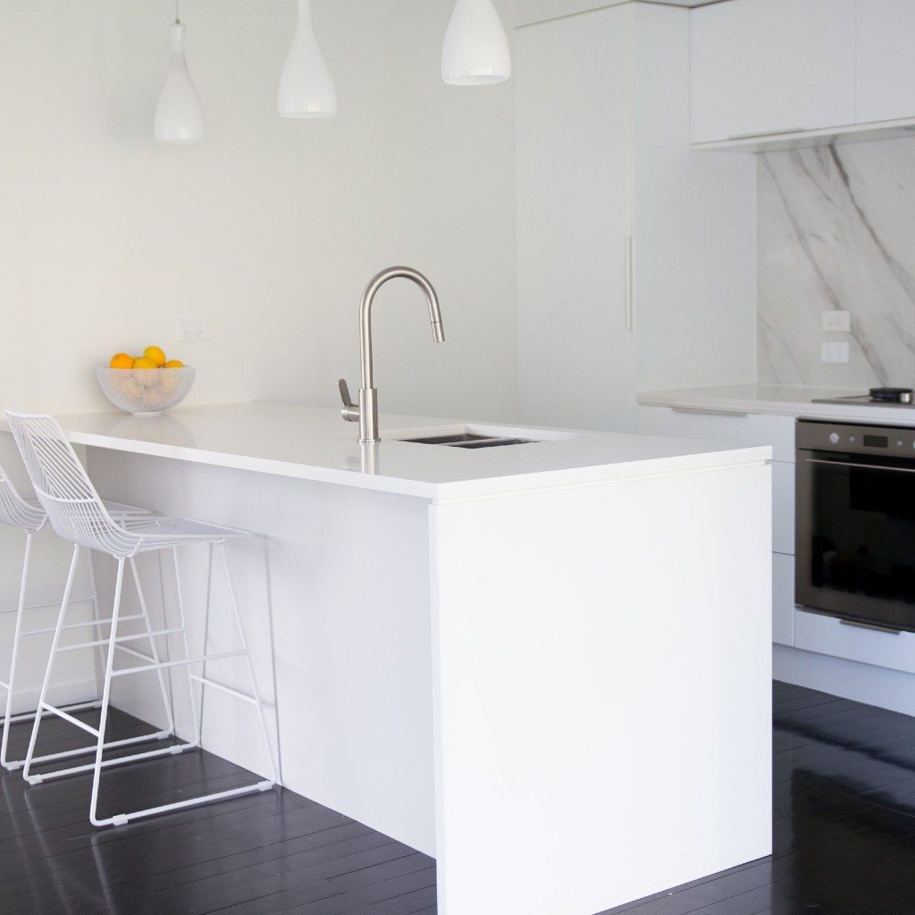 Stainless Gooseneck Pull Out Sink Mixer - Cold Start | Voda Plumbingware